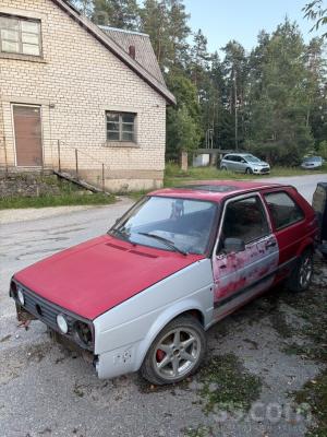 Red Volkswagen Golf 1990 in Ogre, with an engine capacity of 1.90 L and mileage of 80 thousand km for 500 €, photo 3 on AUTOMOTO.COM.LV