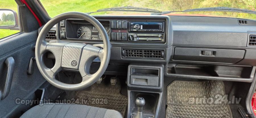 Sarkans Volkswagen Golf 1990 Tartu, ar dzinēja tilpumu 1.30 L un nobraukumu 291 tūkst. km par 2400 €, foto 7 vietnē AUTOMOTO.COM.LV