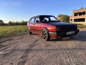 Sarkans Volkswagen Golf 1991 Cēsis, ar dzinēja tilpumu 2.00 L un nobraukumu 232 tūkst. km par 3500 €, foto 1 vietnē AUTOMOTO.COM.LV