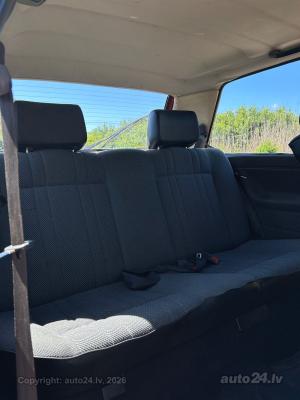 Sarkans Volkswagen Golf 1991 Tallina, ar dzinēja tilpumu 1.30 L un nobraukumu 222 tūkst. km par 1500 €, foto 12 vietnē AUTOMOTO.COM.LV