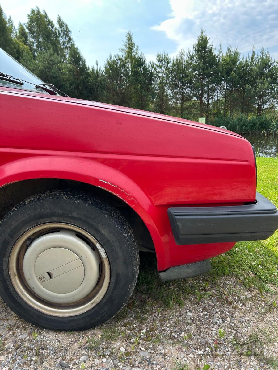 Sarkans Volkswagen Golf 1991 Tallina, ar dzinēja tilpumu 1.30 L un nobraukumu 222 tūkst. km par 1500 €, foto 19 vietnē AUTOMOTO.COM.LV