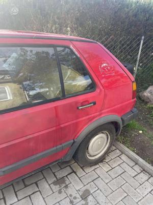 Sarkans Volkswagen Golf 1992 Trakai, ar dzinēja tilpumu 1.60 L un nobraukumu 334 tūkst. km par 450 €, foto 5 vietnē AUTOMOTO.COM.LV
