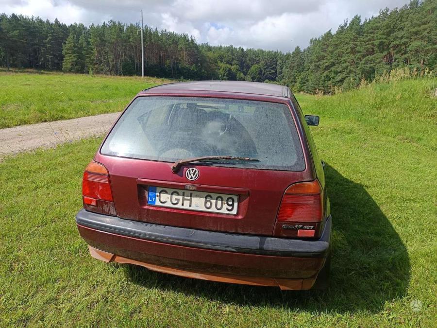 Sarkans Volkswagen Golf 1994 Kaišiadorys, ar dzinēja tilpumu 1.80 L un nobraukumu 176 tūkst. km par 450 €, foto 6 vietnē AUTOMOTO.COM.LV
