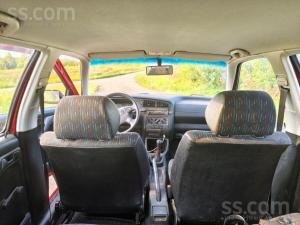 Red Volkswagen Golf 1994 in Madona, with an engine capacity of 1.80 L and mileage of 222 thousand km for 1050 €, photo 7 on AUTOMOTO.COM.LV