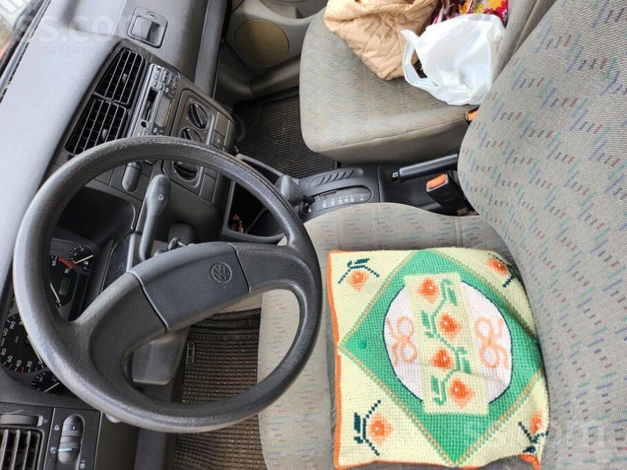 Sarkans Volkswagen Golf 1994 Rīga, ar dzinēja tilpumu 1.80 L un nobraukumu 183 tūkst. km par 1700 €, foto 8 vietnē AUTOMOTO.COM.LV