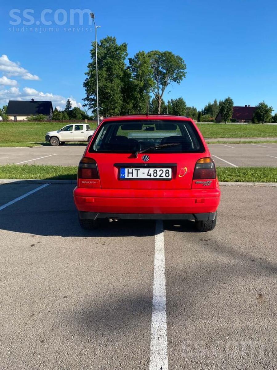 Red Volkswagen Golf 1995 in Balvi, with an engine capacity of 1.90 L and mileage of 285 thousand km for 1750 €, photo 17 on AUTOMOTO.COM.LV