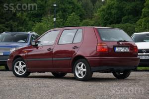 Красный Фольксваген Гольф 1996 в Рига, объемом двигателя 1.60 л и пробегом 178 тыс. км за 1790 €, фото 4 на AUTOMOTO.COM.LV