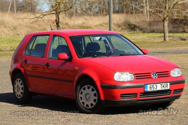 Red Volkswagen Golf 1997 in Tartu, with an engine capacity of 1.60 L and mileage of 170 thousand km for 999 €, photo 2 on AUTOMOTO.COM.LV