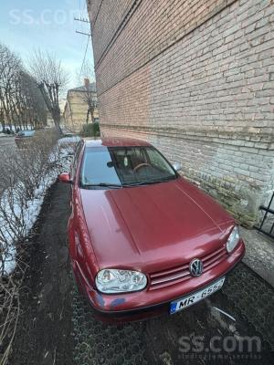 Red Volkswagen Golf 1997 in Riga, with an engine capacity of 1.60 L and mileage of 247 thousand km for 700 €, photo  on AUTOMOTO.COM.LV