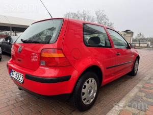 Red Volkswagen Golf 1998 in Riga, with an engine capacity of 1.40 L and mileage of 0 thousand km for 1600 €, photo 6 on AUTOMOTO.COM.LV