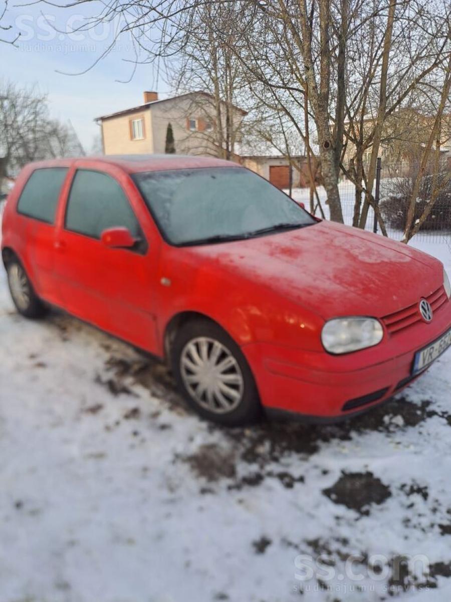 Sarkans Volkswagen Golf 1998 Valmiera, ar dzinēja tilpumu 1.90 L un nobraukumu 375 tūkst. km par 650 €, foto 1 vietnē AUTOMOTO.COM.LV