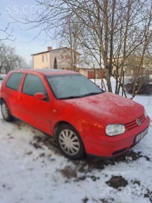 Sarkans Volkswagen Golf 1998 Valmiera, ar dzinēja tilpumu 1.90 L un nobraukumu 375 tūkst. km par 650 €, foto 4 vietnē AUTOMOTO.COM.LV