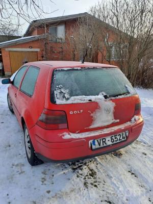 Sarkans Volkswagen Golf 1998 Valmiera, ar dzinēja tilpumu 1.90 L un nobraukumu 375 tūkst. km par 650 €, foto 8 vietnē AUTOMOTO.COM.LV