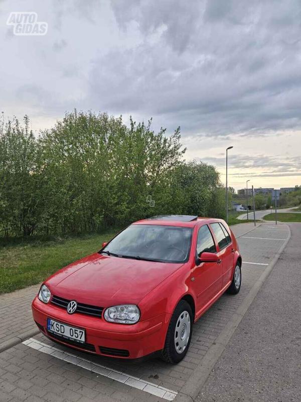 Sarkans Volkswagen Golf 1998 Vievis, ar dzinēja tilpumu 1.90 L un nobraukumu 387 tūkst. km par 950 €, foto 2 vietnē AUTOMOTO.COM.LV