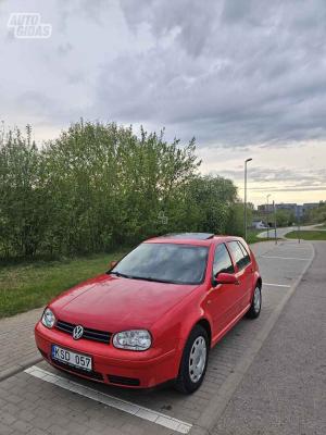 Red Volkswagen Golf 1998 in Vievis, with an engine capacity of 1.90 L and mileage of 387 thousand km for 950 €, photo 3 on AUTOMOTO.COM.LV