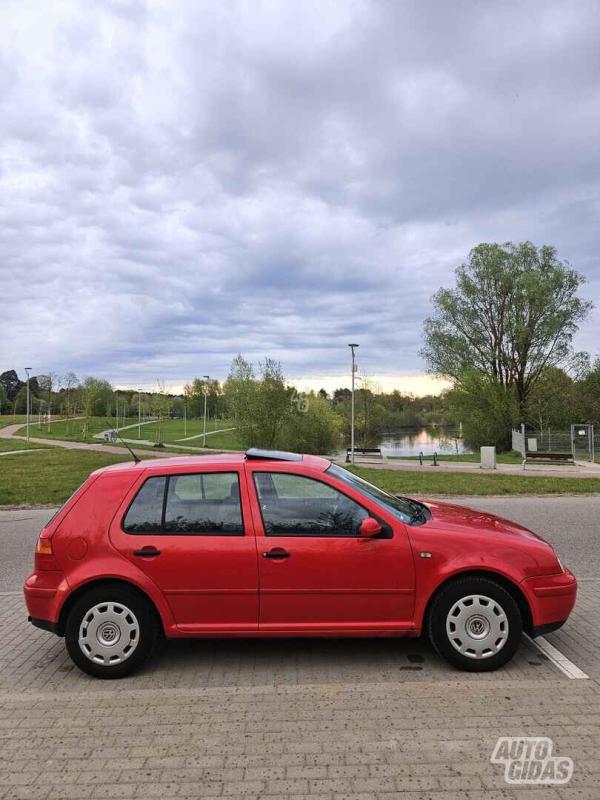 Sarkans Volkswagen Golf 1998 Vievis, ar dzinēja tilpumu 1.90 L un nobraukumu 387 tūkst. km par 950 €, foto 7 vietnē AUTOMOTO.COM.LV