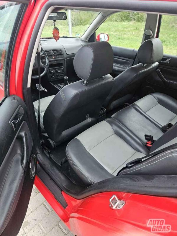 Sarkans Volkswagen Golf 1998 Vievis, ar dzinēja tilpumu 1.90 L un nobraukumu 387 tūkst. km par 950 €, foto 10 vietnē AUTOMOTO.COM.LV