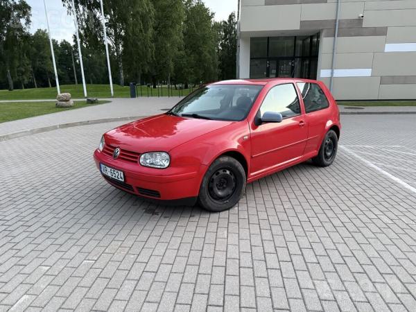 Sarkans Volkswagen Golf 1998 Limbaži, ar dzinēja tilpumu 1.90 L un nobraukumu 378 tūkst. km par 1250 €, foto 1 vietnē AUTOMOTO.COM.LV