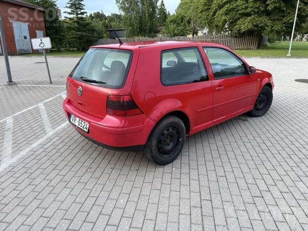 Sarkans Volkswagen Golf 1998 Limbaži, ar dzinēja tilpumu 1.90 L un nobraukumu 378 tūkst. km par 1250 €, foto 3 vietnē AUTOMOTO.COM.LV