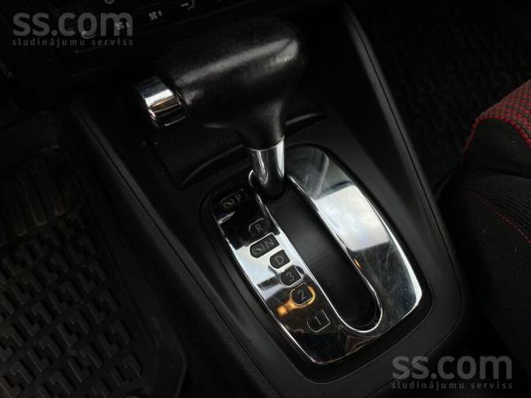Sarkans Volkswagen Golf 1998 Rīga, ar dzinēja tilpumu 1.60 L un nobraukumu 274 tūkst. km par 1850 €, foto 10 vietnē AUTOMOTO.COM.LV