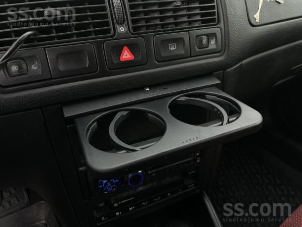 Sarkans Volkswagen Golf 1998 Rīga, ar dzinēja tilpumu 1.60 L un nobraukumu 274 tūkst. km par 1850 €, foto 11 vietnē AUTOMOTO.COM.LV