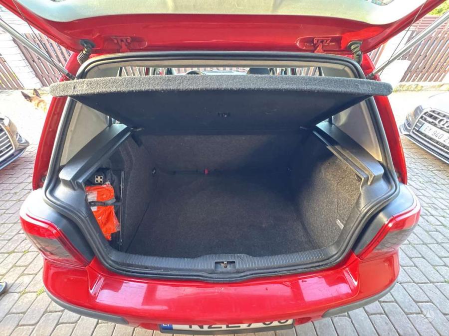 Sarkans Volkswagen Golf 1998 Viļņa, ar dzinēja tilpumu 1.39 L un nobraukumu 200 tūkst. km par 1200 €, foto 6 vietnē AUTOMOTO.COM.LV