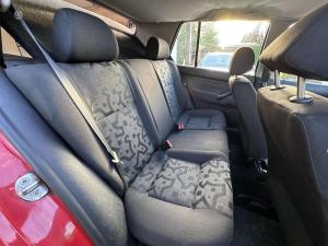 Sarkans Volkswagen Golf 1998 Viļņa, ar dzinēja tilpumu 1.39 L un nobraukumu 200 tūkst. km par 1200 €, foto 11 vietnē AUTOMOTO.COM.LV