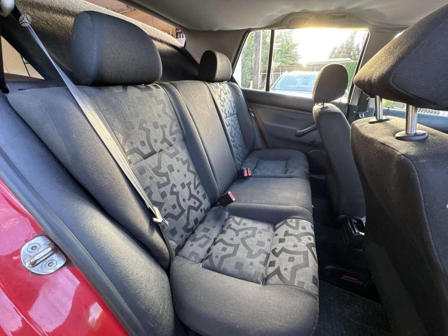 Sarkans Volkswagen Golf 1998 Viļņa, ar dzinēja tilpumu 1.39 L un nobraukumu 200 tūkst. km par 1200 €, foto 11 vietnē AUTOMOTO.COM.LV