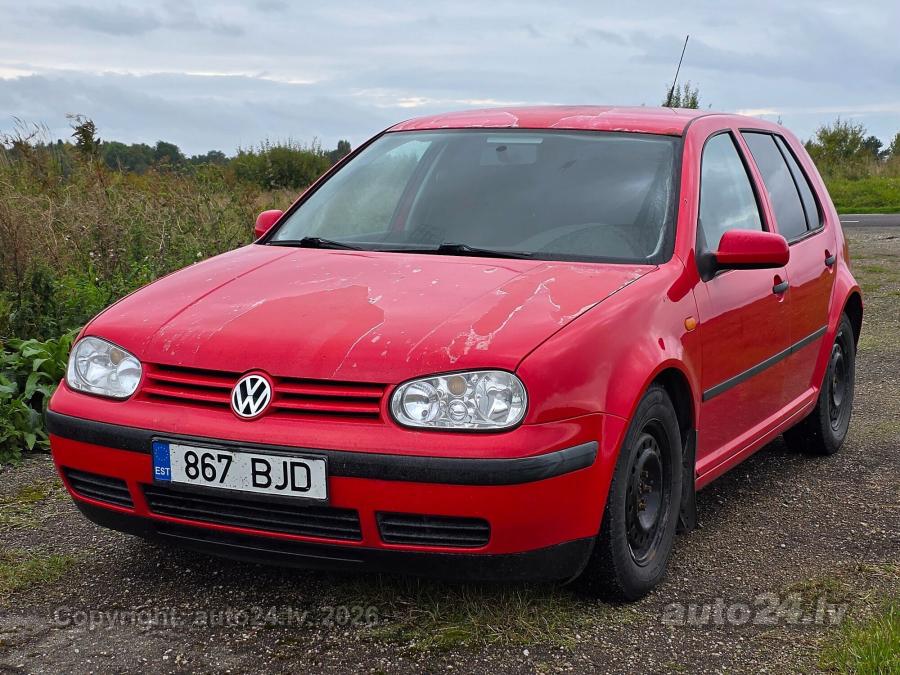 Red Volkswagen Golf 1998 in Rakvere, with an engine capacity of 1.40 L and mileage of 363 thousand km for 490 €, photo 1 on AUTOMOTO.COM.LV