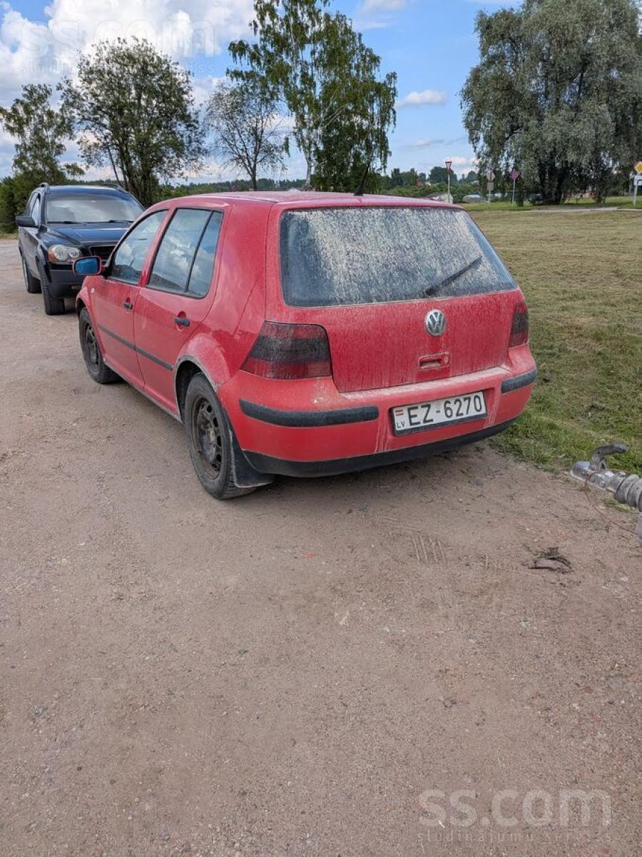 Red Volkswagen Golf 1999 in Cesis, with an engine capacity of 1.90 L and mileage of 361 thousand km for 820 €, photo 4 on AUTOMOTO.COM.LV