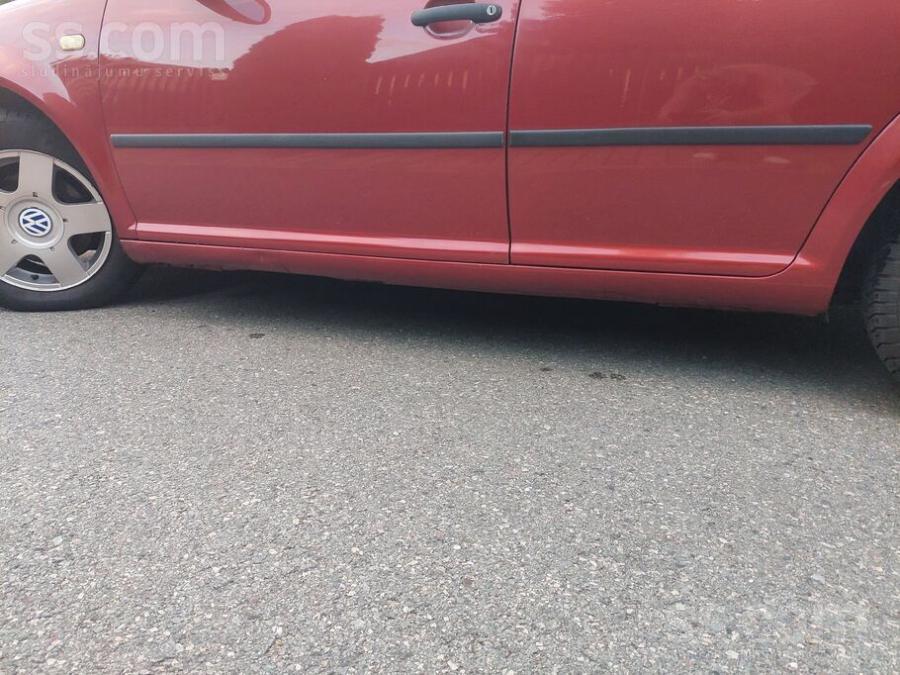Sarkans Volkswagen Golf 1999 Rīga, ar dzinēja tilpumu 2.00 L un nobraukumu 0 tūkst. km par 695 €, foto 10 vietnē AUTOMOTO.COM.LV