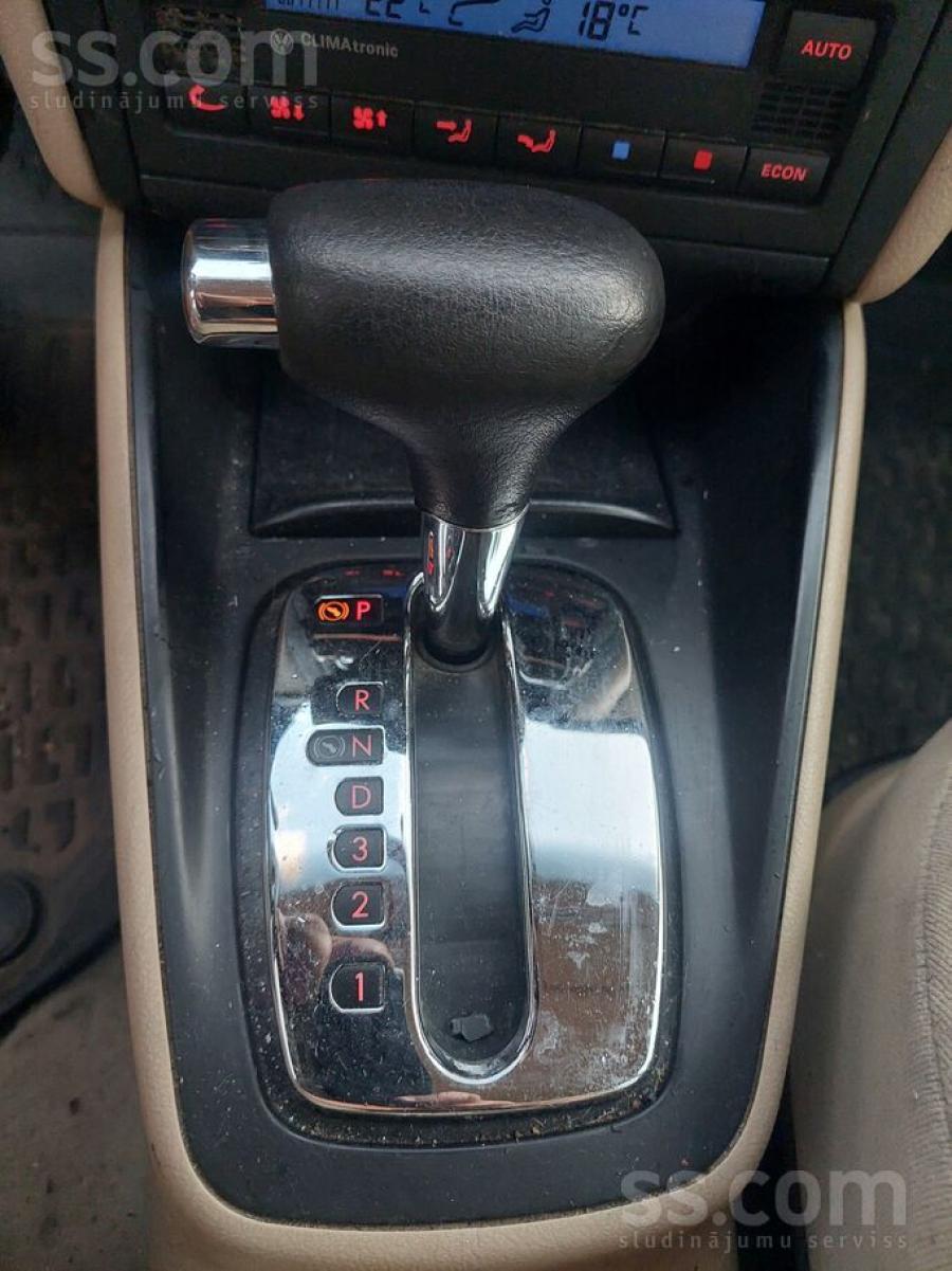 Sarkans Volkswagen Golf 1999 Rīga, ar dzinēja tilpumu 2.00 L un nobraukumu 0 tūkst. km par 695 €, foto 32 vietnē AUTOMOTO.COM.LV