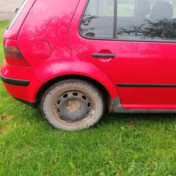 Sarkans Volkswagen Golf 1999 Gulbene, ar dzinēja tilpumu 1.40 L un nobraukumu 252 tūkst. km par 850 €, foto 10 vietnē AUTOMOTO.COM.LV