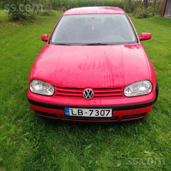 Volkswagen Golf 1999 in Gulbene on AUTOMOTO.COM.LV Red Volkswagen Golf 1999 in Gulbene, with an engine capacity of 1.40 L and mileage of 252 thousand km for 700 €, photo 1 on AUTOMOTO.COM.LV