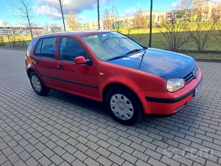 Sarkans Volkswagen Golf 2001 Jēkabpils, ar dzinēja tilpumu 1.60 L un nobraukumu 329 tūkst. km par 990 €, foto 2 vietnē AUTOMOTO.COM.LV