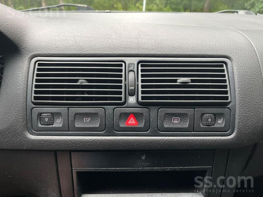 Red Volkswagen Golf 2001 in Riga, with an engine capacity of 1.90 L and mileage of 0 thousand km for 1250 €, photo 14 on AUTOMOTO.COM.LV