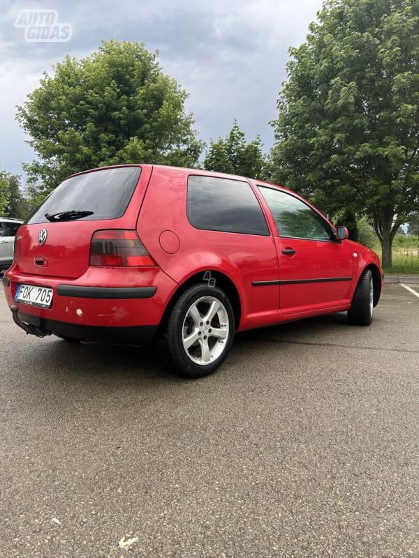 Sarkans Volkswagen Golf 2002 Marijampole, ar dzinēja tilpumu 1.90 L un nobraukumu 372 tūkst. km par 1000 €, foto 4 vietnē AUTOMOTO.COM.LV