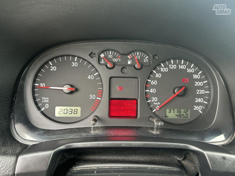 Sarkans Volkswagen Golf 2002 Marijampole, ar dzinēja tilpumu 1.90 L un nobraukumu 372 tūkst. km par 1000 €, foto 10 vietnē AUTOMOTO.COM.LV