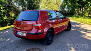 Red Volkswagen Golf 2002 in Jelgava, with an engine capacity of 1.90 L and mileage of 281 thousand km for 890 €, photo 4 on AUTOMOTO.COM.LV