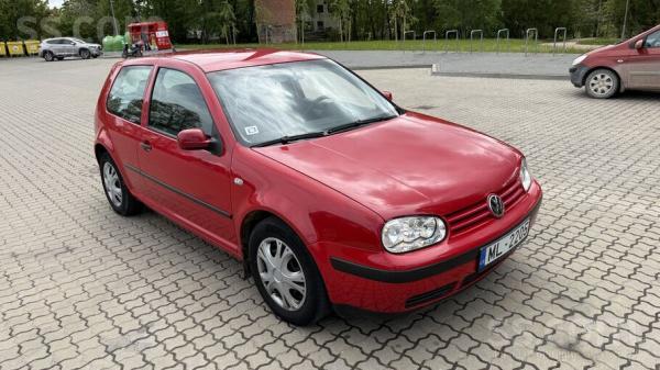 Sarkans Volkswagen Golf 2003 Saldus, ar dzinēja tilpumu 1.40 L un nobraukumu 199 tūkst. km par 1000 €, foto 2 vietnē AUTOMOTO.COM.LV