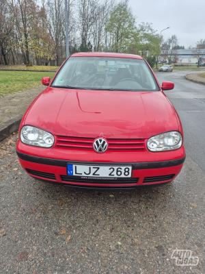 Sarkans Volkswagen Golf 2003 Viļņa, ar dzinēja tilpumu 1.40 L un nobraukumu 330 tūkst. km par 1000 €, foto 3 vietnē AUTOMOTO.COM.LV
