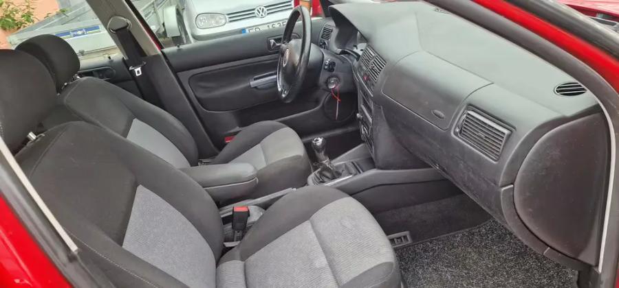 Sarkans Volkswagen Golf 2003 Valmiera, ar dzinēja tilpumu 2.00 L un nobraukumu 268 tūkst. km par 1100 €, foto 10 vietnē AUTOMOTO.COM.LV