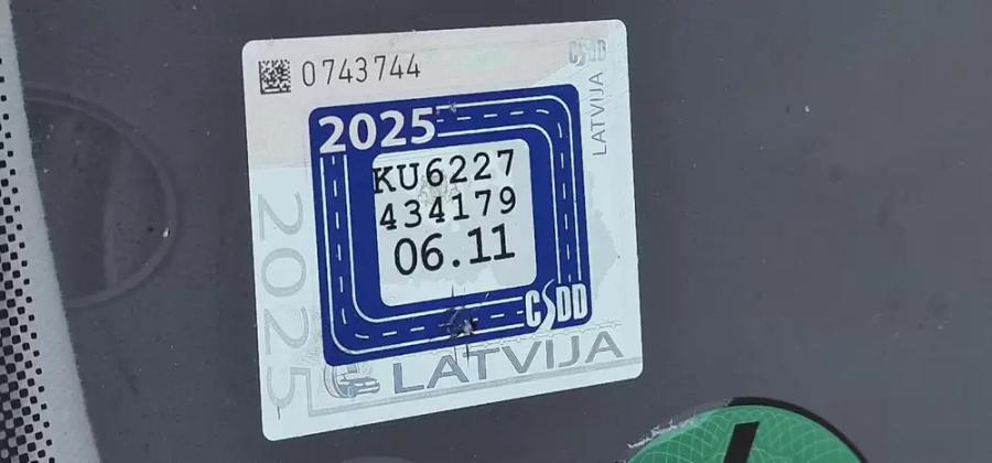Sarkans Volkswagen Golf 2003 Valmiera, ar dzinēja tilpumu 2.00 L un nobraukumu 268 tūkst. km par 1100 €, foto 12 vietnē AUTOMOTO.COM.LV