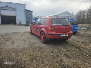 Sarkans Volkswagen Golf 2003 Tallina, ar dzinēja tilpumu 1.40 L un nobraukumu 175 tūkst. km par 2500 €, foto 6 vietnē AUTOMOTO.COM.LV