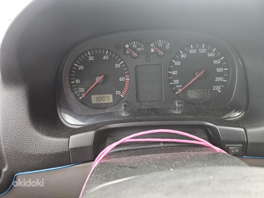 Sarkans Volkswagen Golf 2003 Tallina, ar dzinēja tilpumu 1.40 L un nobraukumu 175 tūkst. km par 2500 €, foto 7 vietnē AUTOMOTO.COM.LV