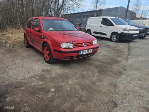 Sarkans Volkswagen Golf 2003 Tallina, ar dzinēja tilpumu 1.40 L un nobraukumu 175 tūkst. km par 2500 €, foto 14 vietnē AUTOMOTO.COM.LV