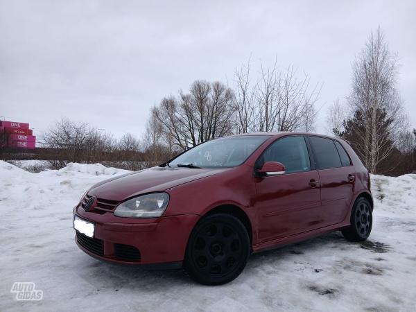 Sarkans Volkswagen Golf 2004 Klaipėda, ar dzinēja tilpumu 1.60 L un nobraukumu 283 tūkst. km par 2099 €, foto 2 vietnē AUTOMOTO.COM.LV