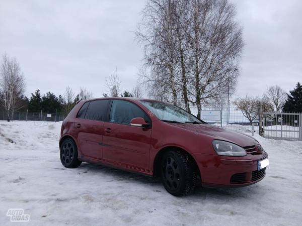 Red Volkswagen Golf 2004 in Klaipeda, with an engine capacity of 1.60 L and mileage of 283 thousand km for 1300 €, photo 6 on AUTOMOTO.COM.LV
