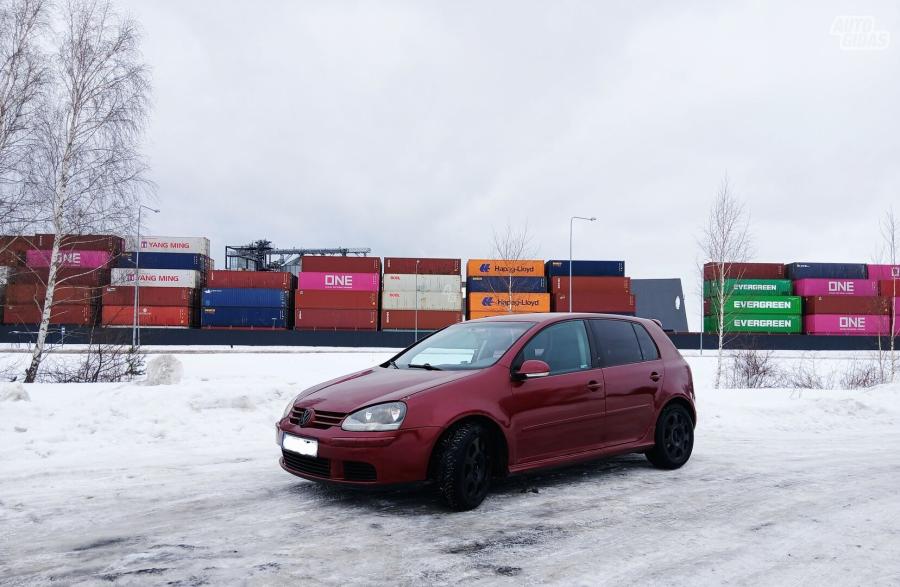 Red Volkswagen Golf 2004 in Klaipeda, with an engine capacity of 1.60 L and mileage of 283 thousand km for 2099 €, photo 13 on AUTOMOTO.COM.LV