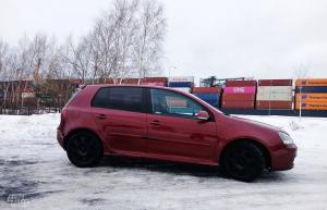 Red Volkswagen Golf 2004 in Klaipeda, with an engine capacity of 1.60 L and mileage of 283 thousand km for 2099 €, photo 19 on AUTOMOTO.COM.LV
